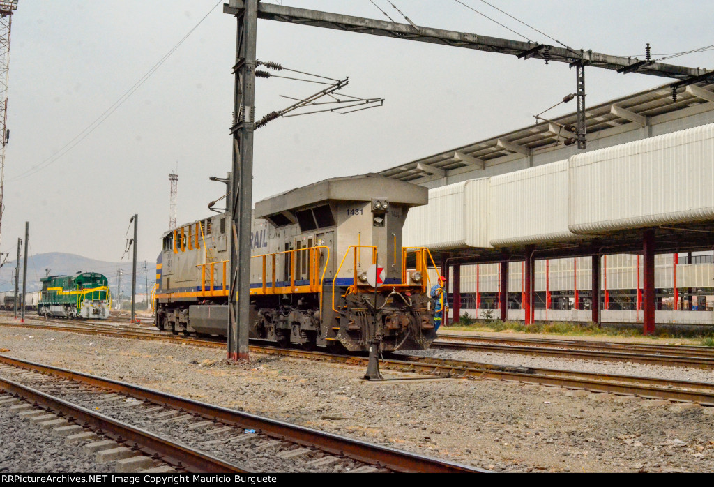 CREX ES44AC Locomotive